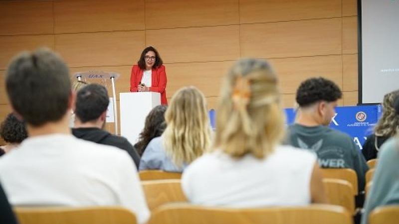 Dra. Manuela García Romero: “La Fundación para la Formación de la OMC ... Dra. Manuela García Romero: “La Fundación para la Formación de la OMC ...